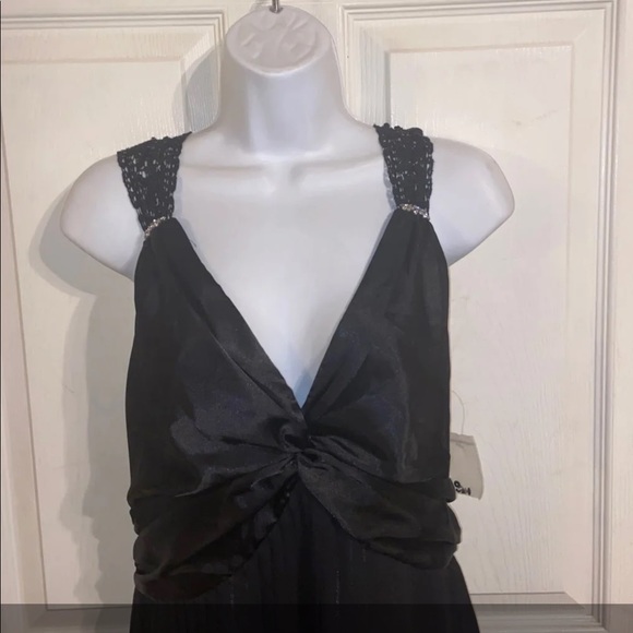 Robbie Bee | Dresses | Signature By Robbie Bee Black Stunning Gown 6 ...